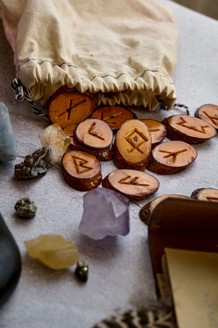 Formation aux runes divinatoires